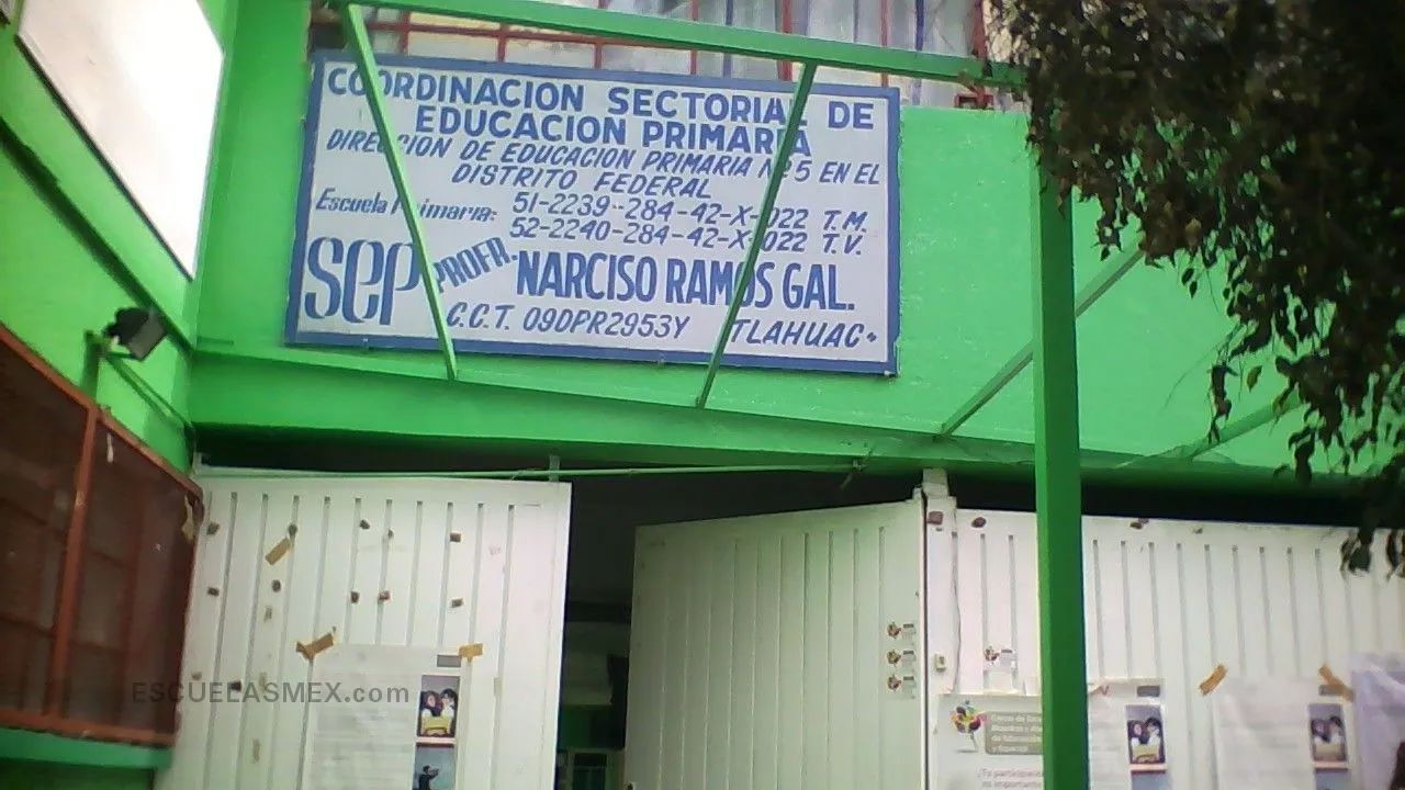Profr. Narciso Ramos Galicia CCT 09DPR2953Y