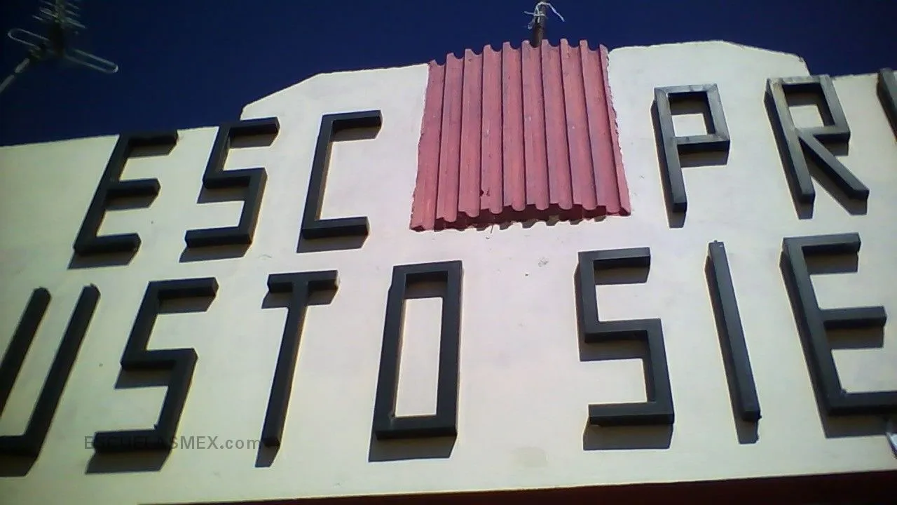 Primaria Justo Sierra CCT 13DPR0382Y en San Agustín Tlaxiaca, Hgo.