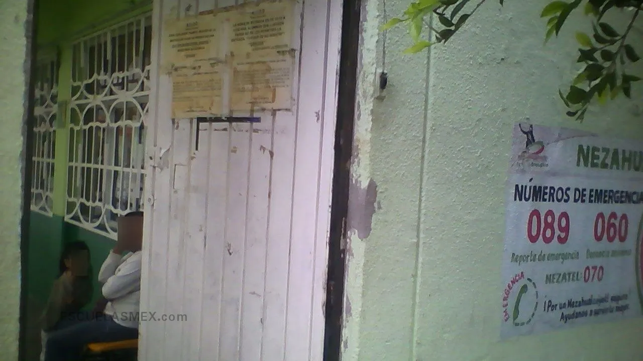 Primaria Josue Mirlo CCT 15EPR2063X en Nezahualcóyotl, Mex.